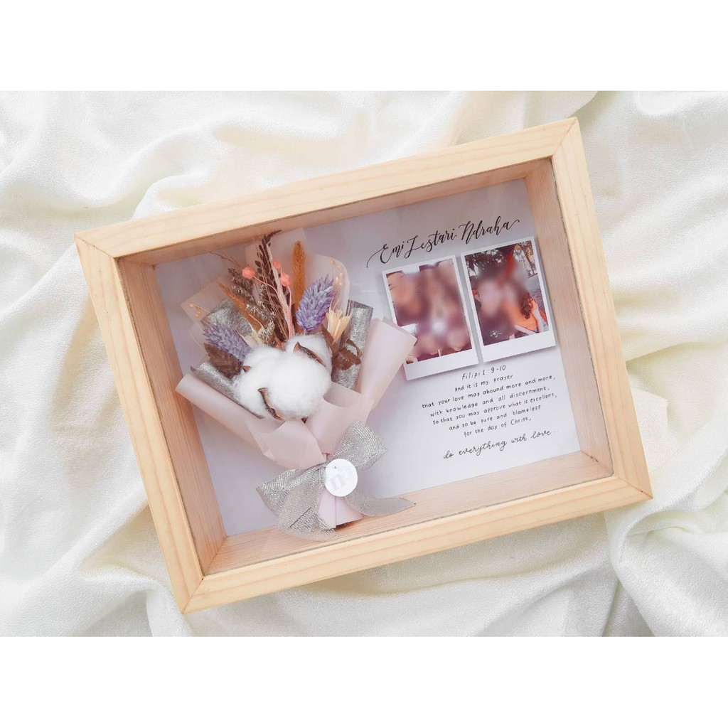 Jual Buket Bunga Kering / Kado Wisuda / Bingkai 3D / Ukuran 6R | Shopee ...