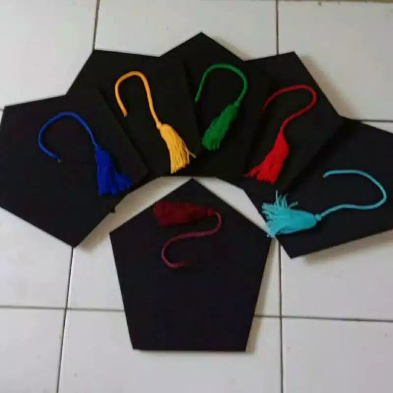 Jual Topi Toga wisuda sarjana READY STOK Warna Hitam size Tk,SD,dan ...