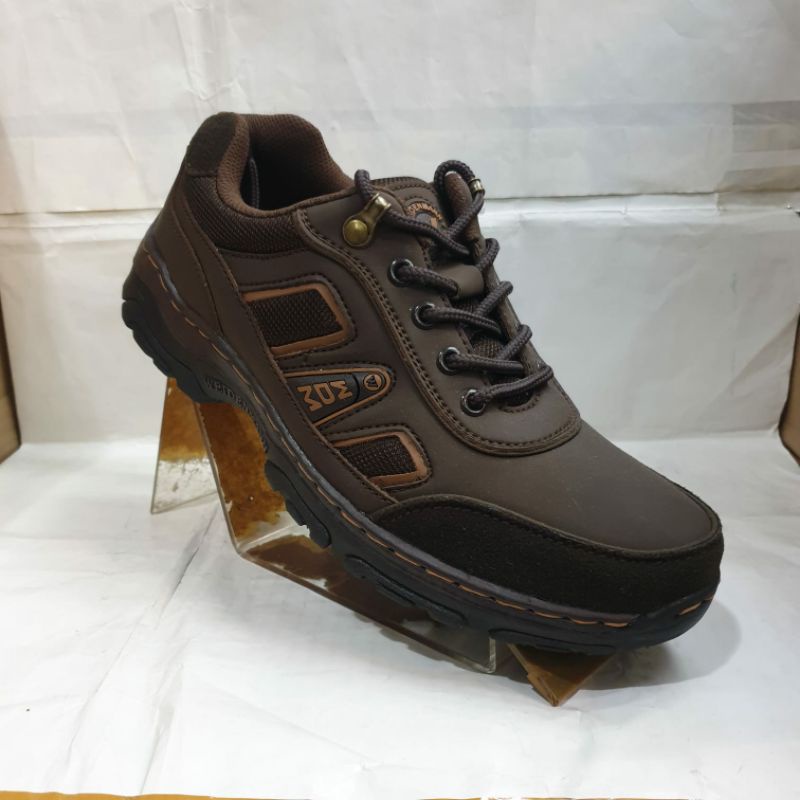 Jual Sepatu Gunung pendek Weidenmann stinger 03 (100% original ...