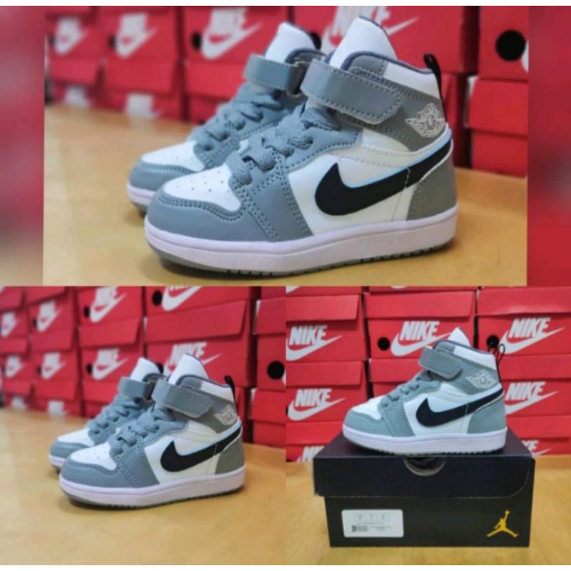 Jual sepatu anak anak Jordan Abu Putih sepatu jordan anak | Shopee ...