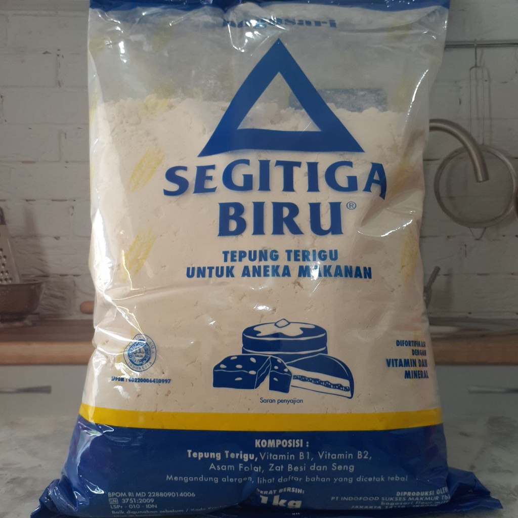 Jual Tepung Terigu Segitiga Biru 1kg | Shopee Indonesia