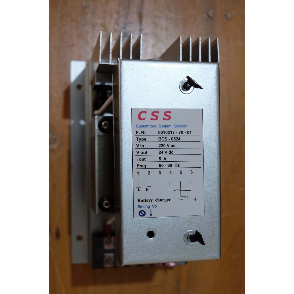 Jual Battery Charger CSS 24Vdc 5 A untuk otomatisasi Genset | Shopee ...