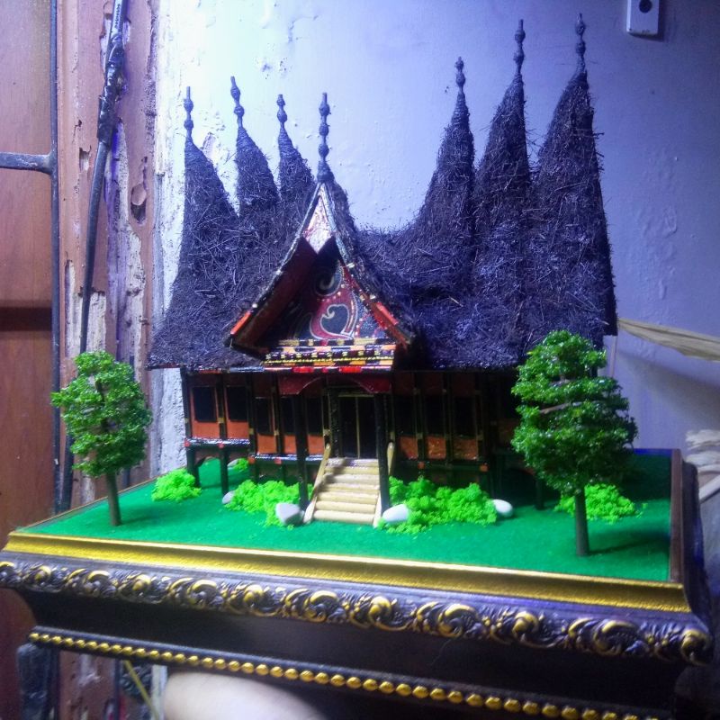 Jual Miniatur Rumah Adat Costume Tanpa Kaca | Shopee Indonesia