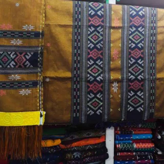 Jual ULOS SADUM TENUN SIANTAR MOTIF KUDA-KUDA | Shopee Indonesia