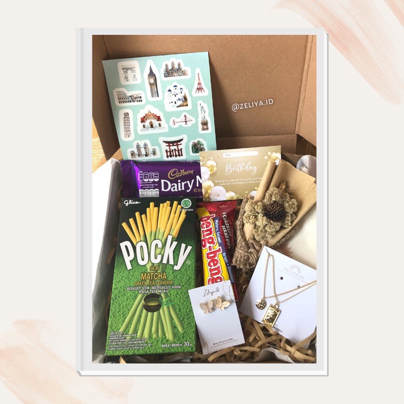 Jual Hampers Makanan dan Aksesoris / Gift Box / Snack Box / Kado Wisuda ...