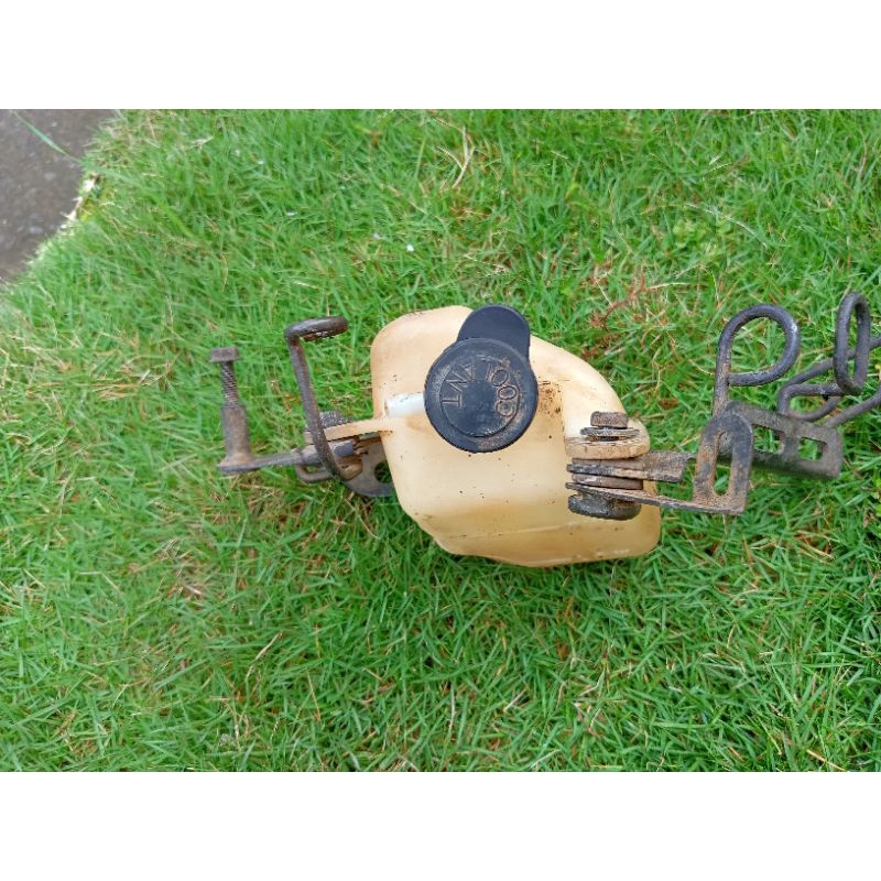 Jual TAMPUNGAN AIR RADIATOR WADAH TEMPAT COOLANT BOTOL AIR RADIATOR ...