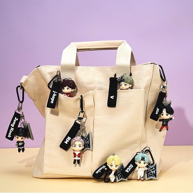 Jual OFFICIAL BTS TINYTAN FIGURE KEYRING WITH TMONEY | Shopee Indonesia