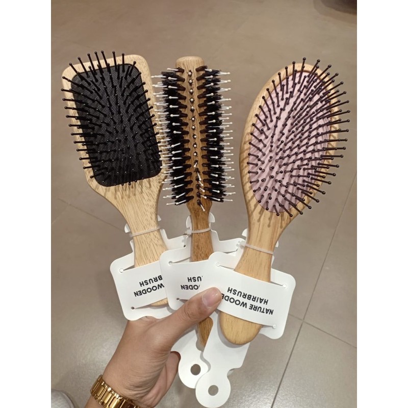 Jual MINISO! sisir rambut kayu / nature wooden hairbrush, miniso ...