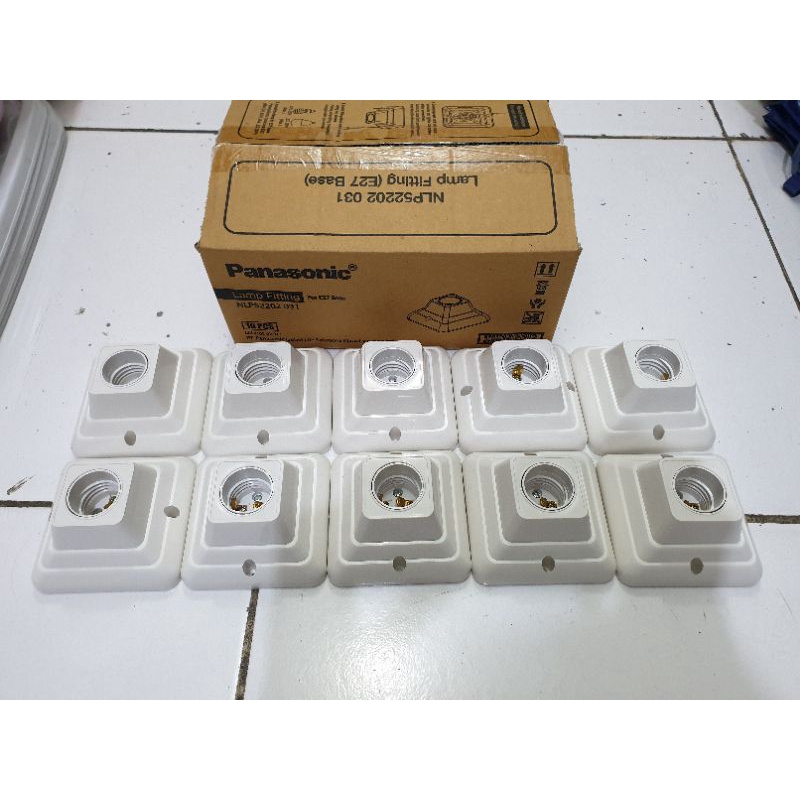 Jual Panasonic Fiting Plavon NLP 52202. 1 kotak isi 10pcs fitting ...