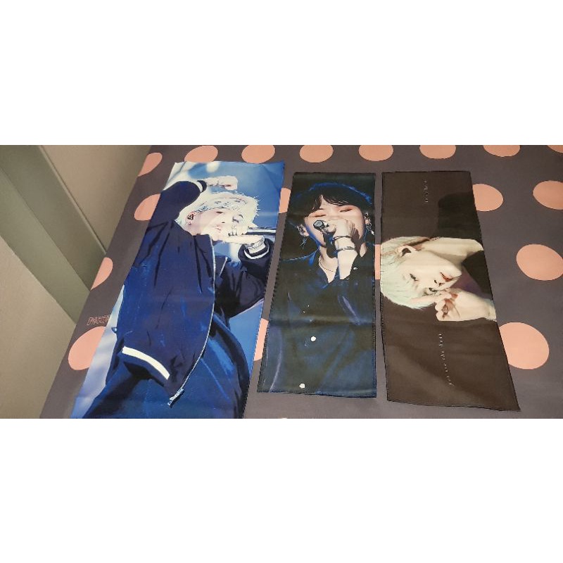 Jual OFFICIAL HAND BANNER SUGA BTS FROM FANSITE KOREA !! UNSEALED ...