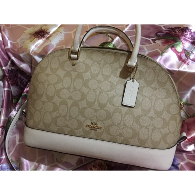 Jual Tas Coach Ori preloved dengan cacat pemakaian yang wajar dibagian ...