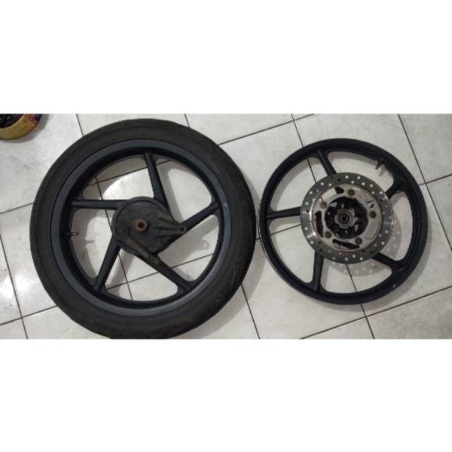 Jual Velg racing 17 Pulsar 135 sub cb gl Megapro tiger | Shopee Indonesia