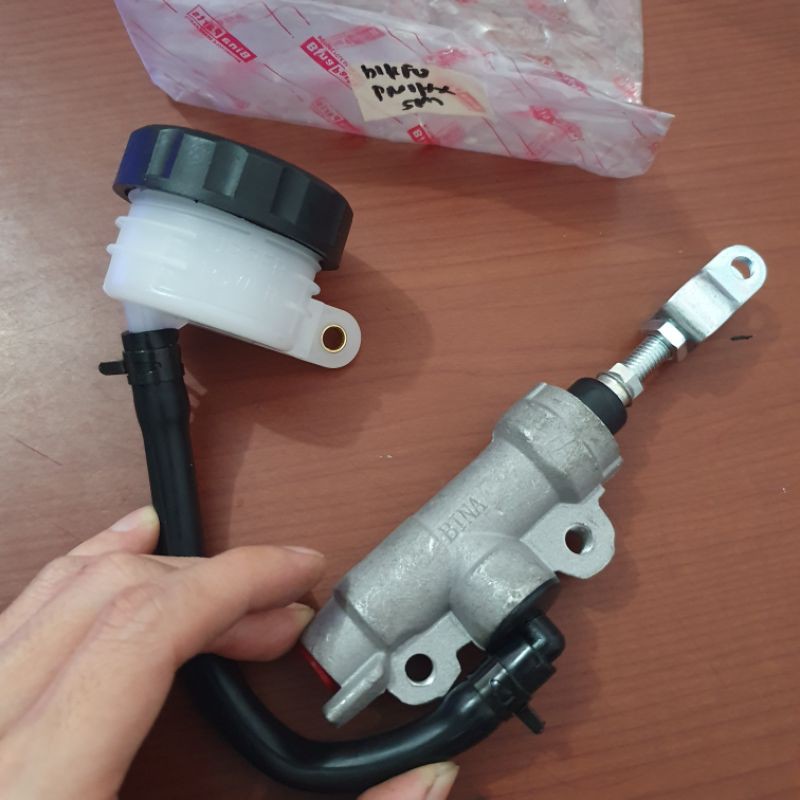 Jual master rem belakang satria fu 150 silinder tempat minyak rem ...