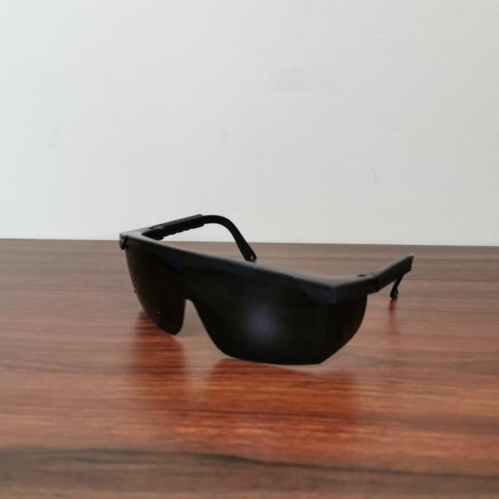 Jual Camel Kacamata Las Hitam - Lab Safety Glass Black | Shopee Indonesia