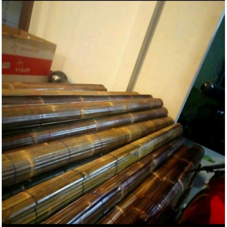 Jual Tirai Bambu uk 2m x 2m polos vernis + katrol | Shopee Indonesia