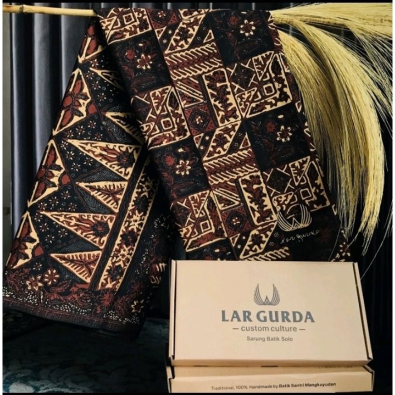 Jual SARUNG BATIK LAR GURDA SERIES KASIKAN ARTM45AH15 | Shopee Indonesia