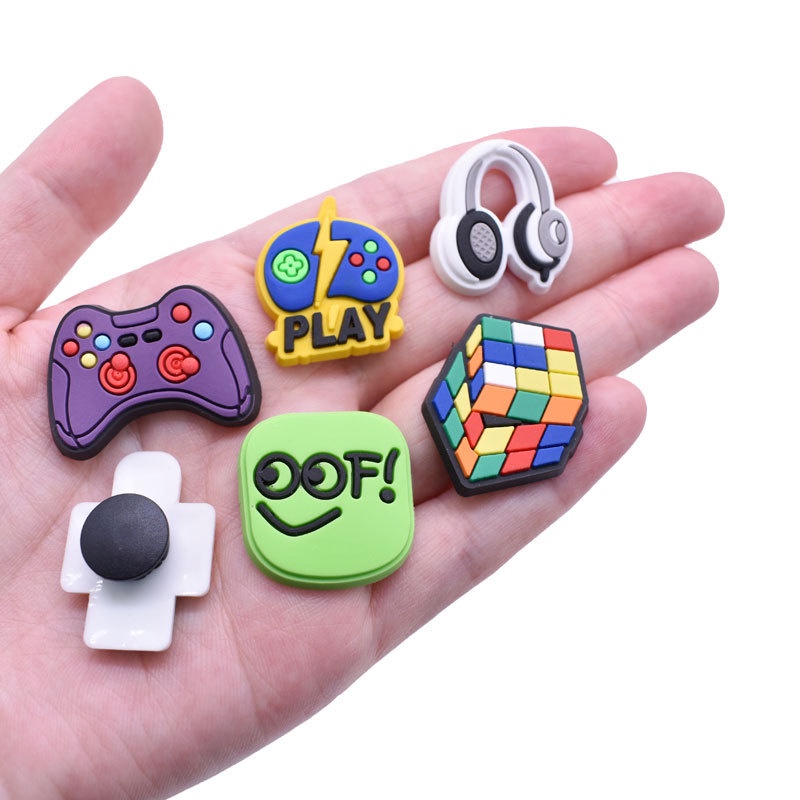 Jual 128 Pin Sandal Karakter Game Lucu Cewek Perempuan Keren Hiasan ...