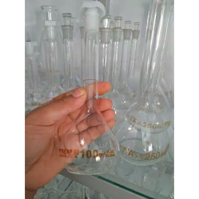Jual Labu Ukur/Volumetric Flask Plastik Stopper/ Labu ukur tutup plastik/Pyrex/Iwaki murah ...