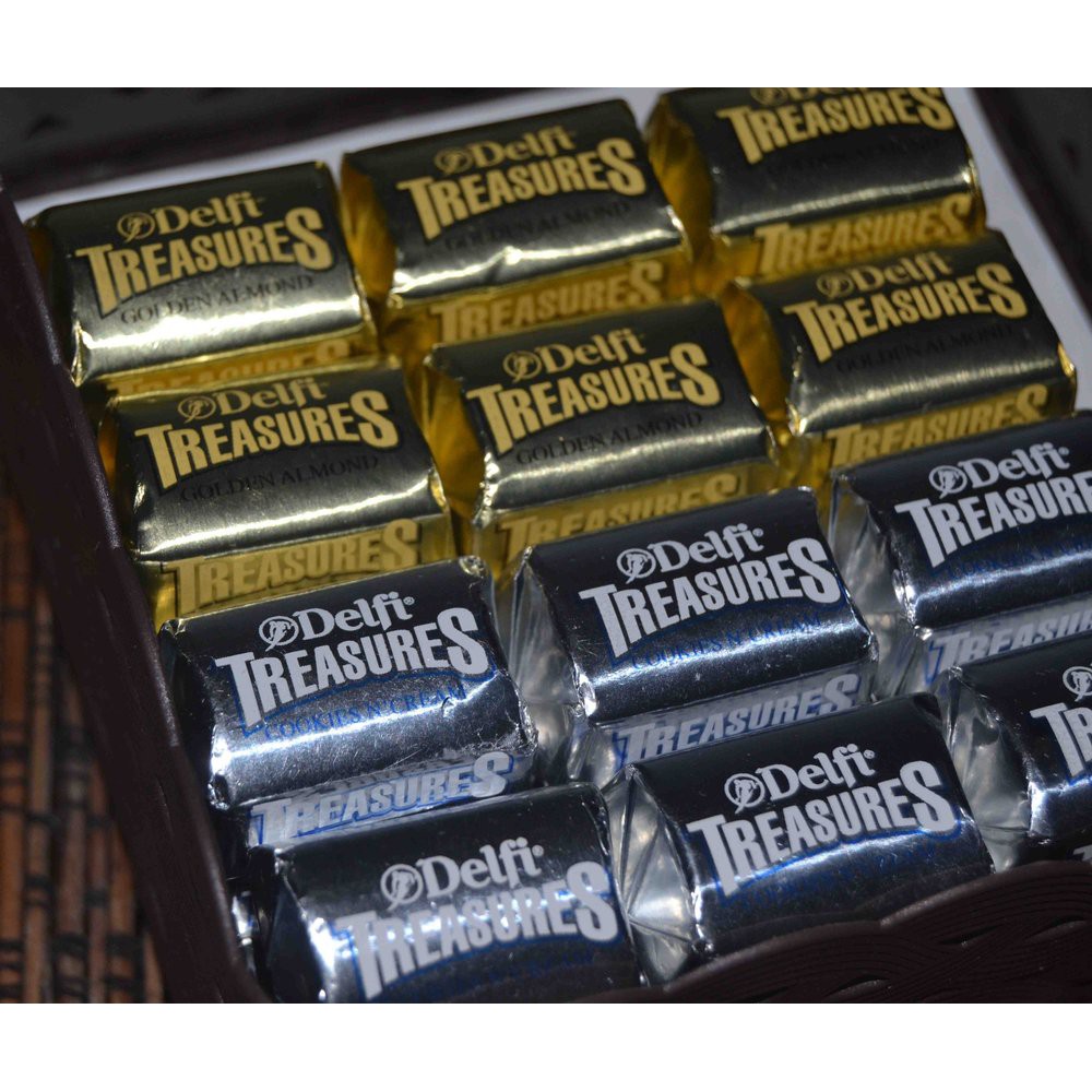 Jual Delfi TREASURES COOKIES & CREAM Coklat Delfi Treasures White ...