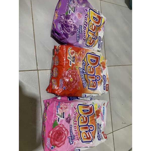 Jual DAIA DETERGENT BUBUK 1,6KG | Shopee Indonesia