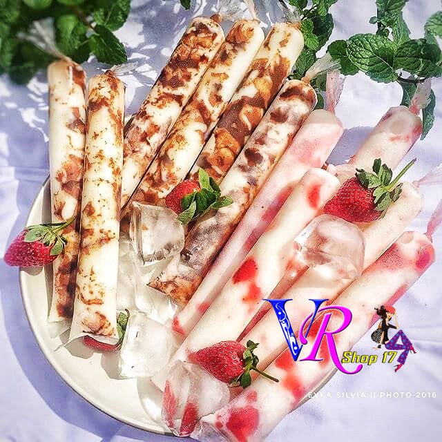 Jual PLASTIK ES MAMBO UK.3X26 CM KEMASAN HEMAT 250 GR / PLASTIK ES ...