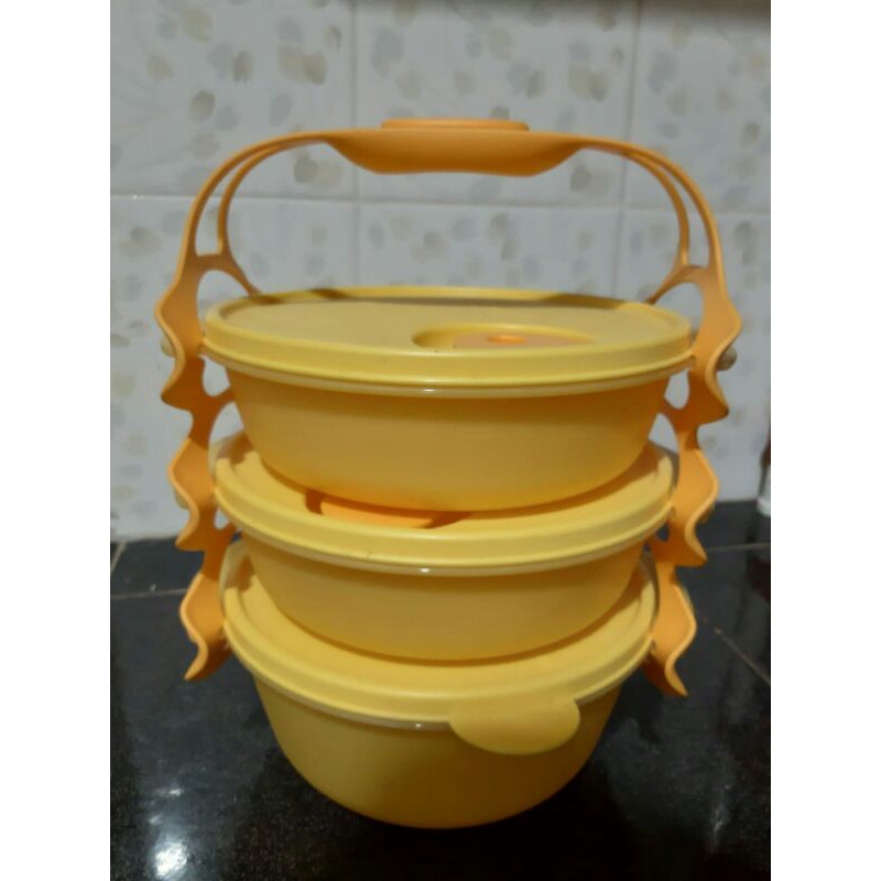 Jual Tupperware Carry all bowl rantang 3 set kuning | Shopee Indonesia