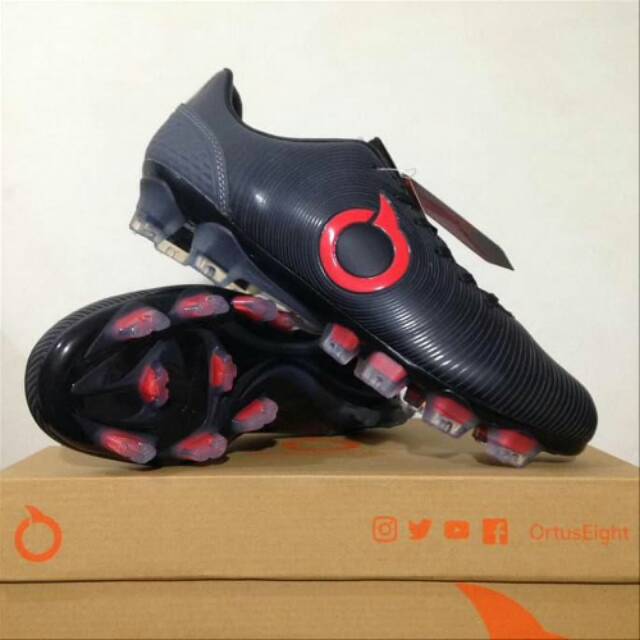 Jual Sepatu Bola Ortus Eight Catalyst Oracle FG (Black Ortred) | Shopee ...