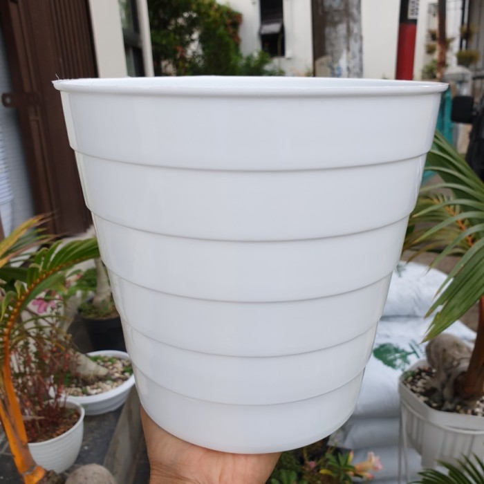 Jual Pot bunga plastik JET Cemara 252 (19,5cm) bagus tebal murah kuat | Shopee Indonesia