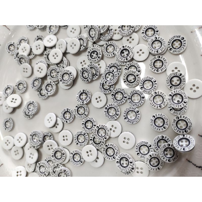 Jual 12biji Kancing baju kemeja EXECUTIVE/Hem/13mm (1,3cm) | Shopee ...
