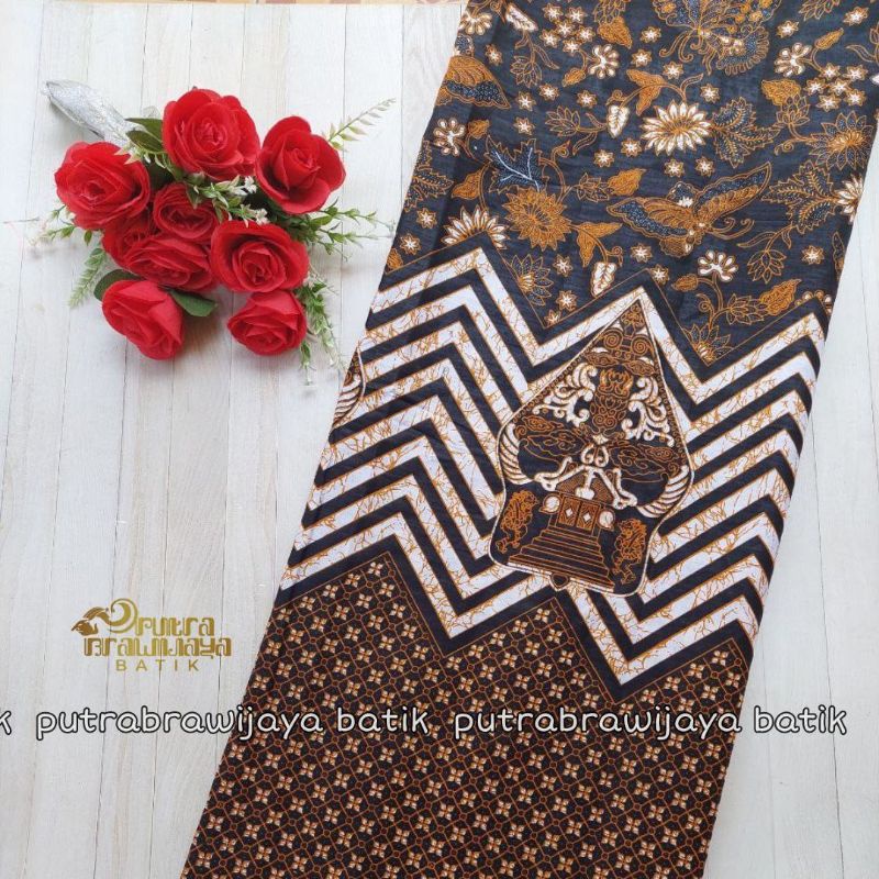 Jual Kain batik motif gunungan wayang kain batik lawasan kain batik ...