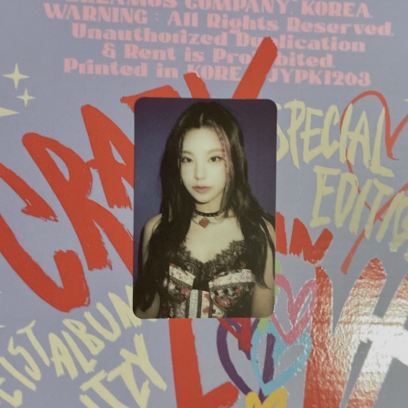 Jual [BOOKED] photocard official yeji itzy album cil crazy in love ...