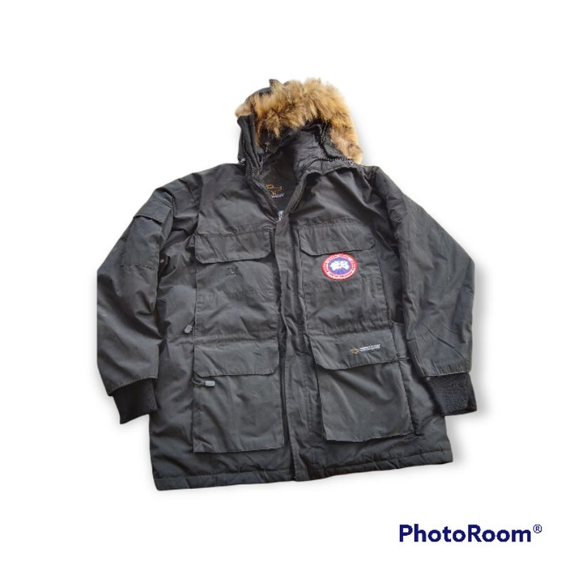 Jual JAKET TEBAL CANADA GOOSE THRIFTING PRELOVED THRIFT BULU ANGSA ...