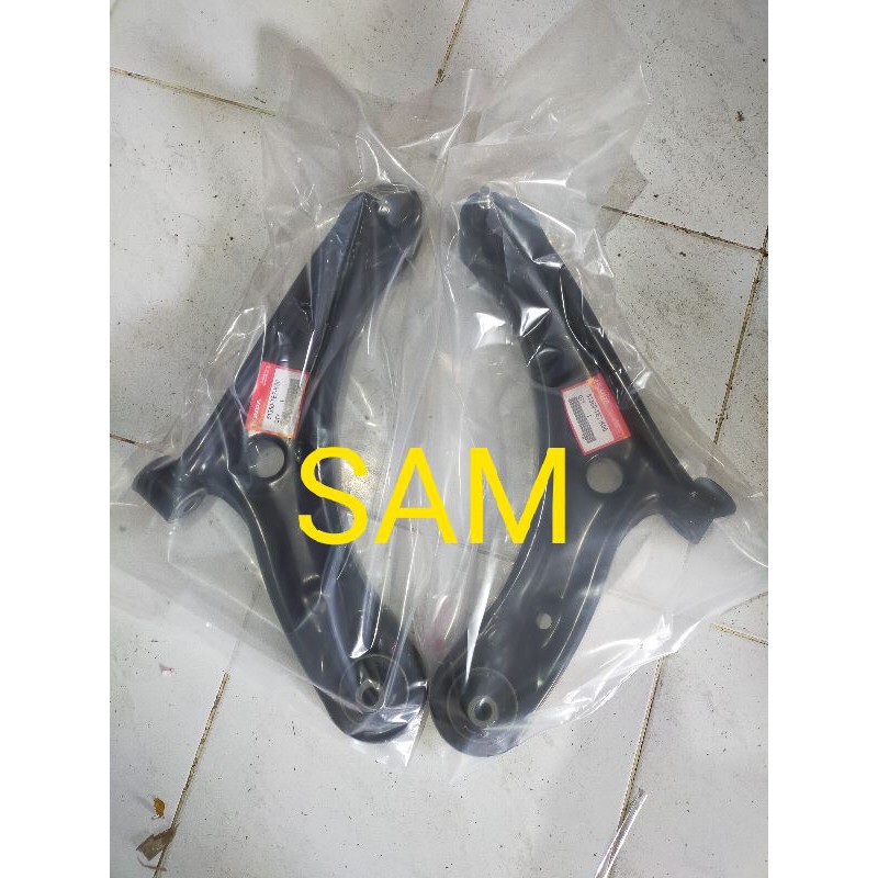 Jual lower arm atau sayap bawah honda mobilio harga 1set | Shopee Indonesia