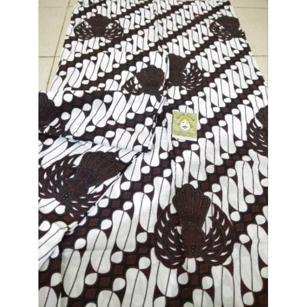 Jual Batik motif Parang Barong Garuda Jarik Seserahan Manten Kebaya ...