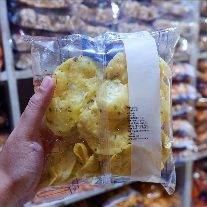 Jual Comring Comro Garing Bawang Snack 5000 Murah Meriah Khas Cimahi ...