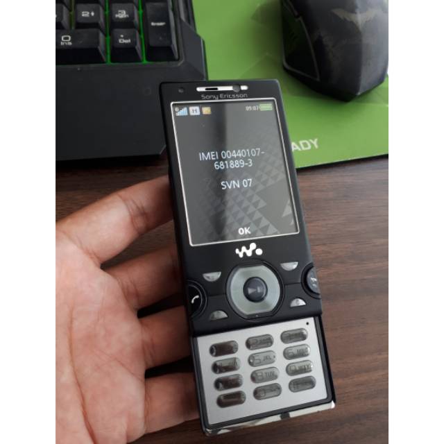 Jual Sony Ericsson W995 Hikaru Black edition PROTOTYPE | Shopee Indonesia