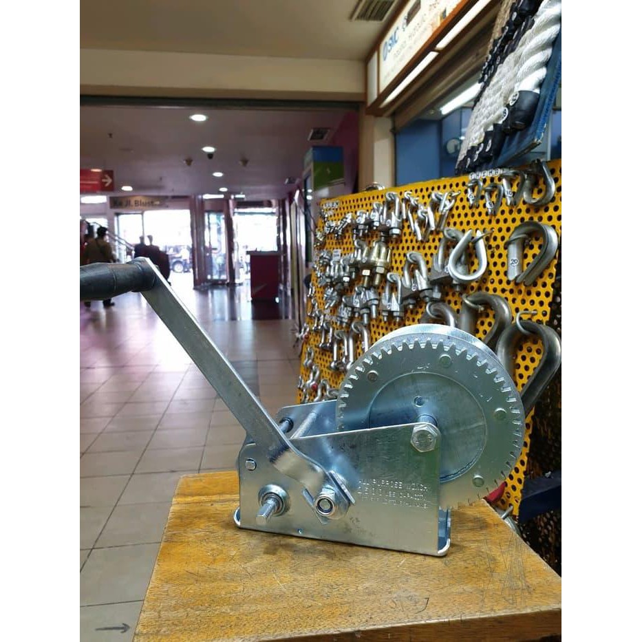 Jual HAND WINCH 2500 LBS BESAR KEREKAN KATROL TANGAN 2IN SELLERY 2500 ...