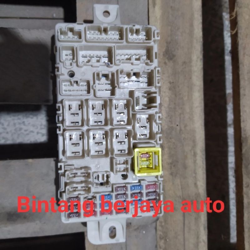 Jual FUSE BOX SEKRING XPANDER ALL NEW PAJERO SPORT | Shopee Indonesia