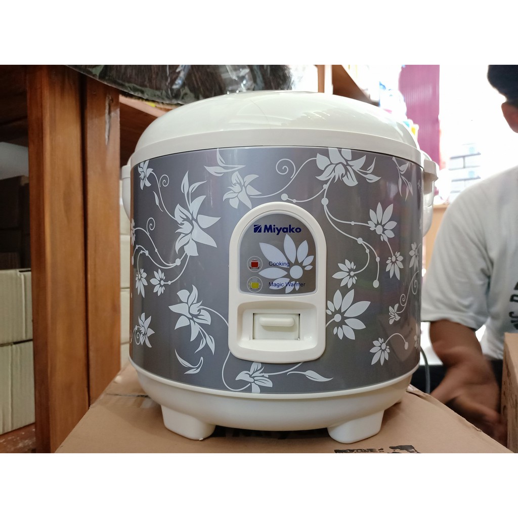 Jual Magicom Rice Cooker Miyako MCM 528 [1,8 Liter] | Shopee Indonesia