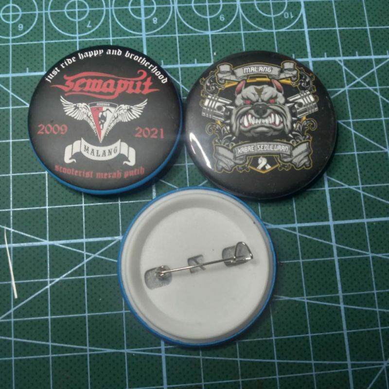 Jual Cetak pin peniti ukuran pin bros 44 mm bisa custom desain sendiri ...