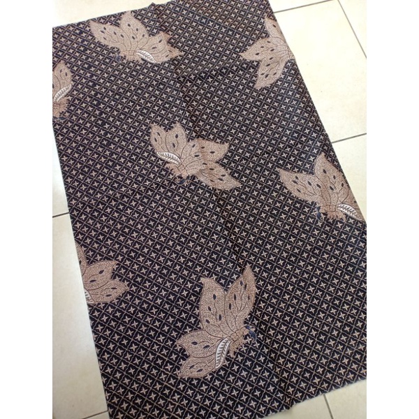 Jual KAIN BATIK LAWASAN COKSU KUPU BANG TANGJUNG | Shopee Indonesia