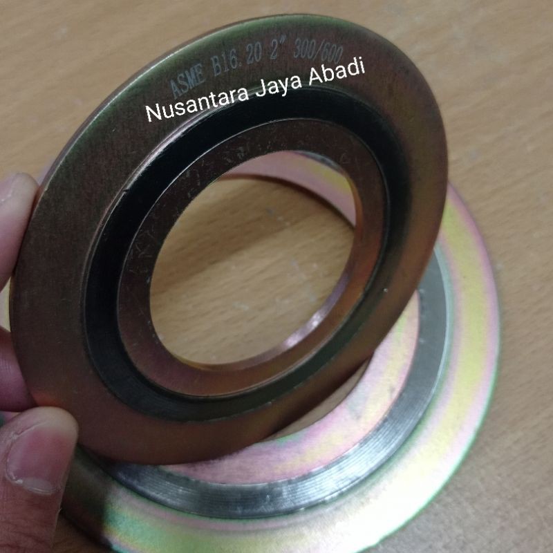 Jual SWG Spiral Wound Gasket Ansi # 300 Lb Carbon Steel CS Besi 2 ...