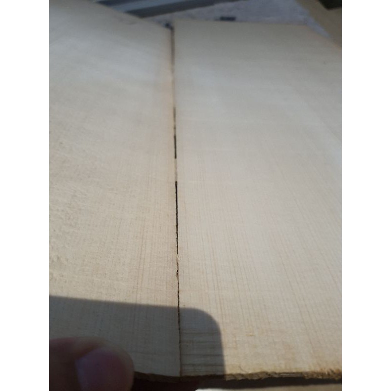Jual Kayu spruce solid kanada untuk bahan gitar akustik atau classic ...