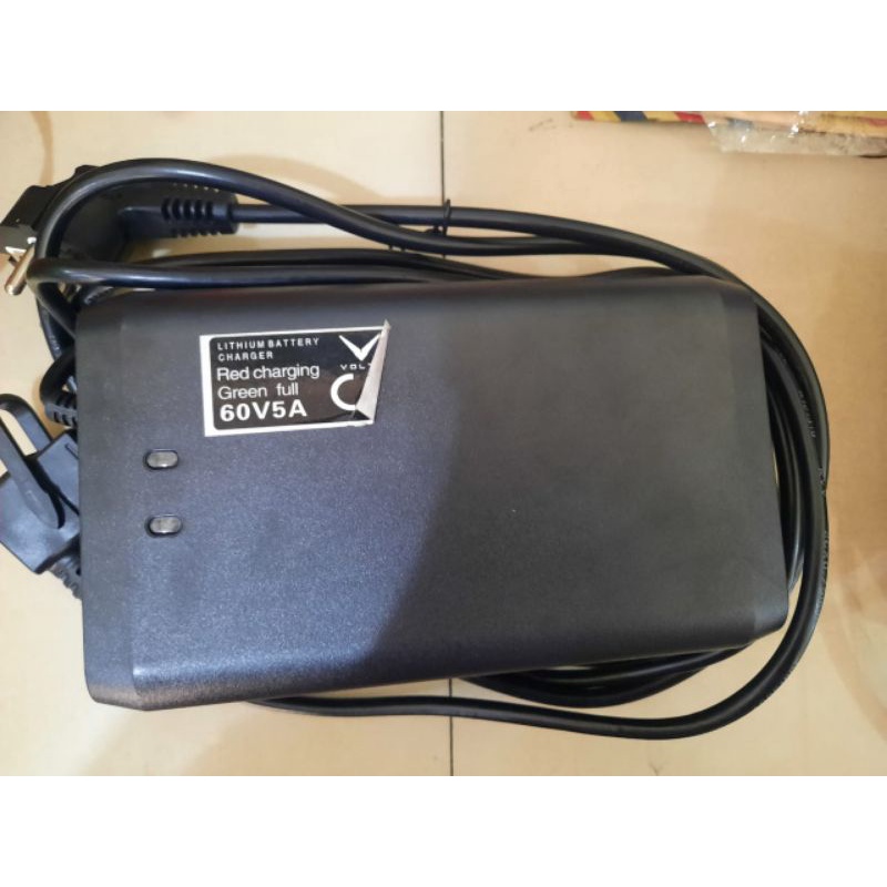 Jual Charger Volta 401 Original Volta 60 Volt 5 Ah | Shopee Indonesia
