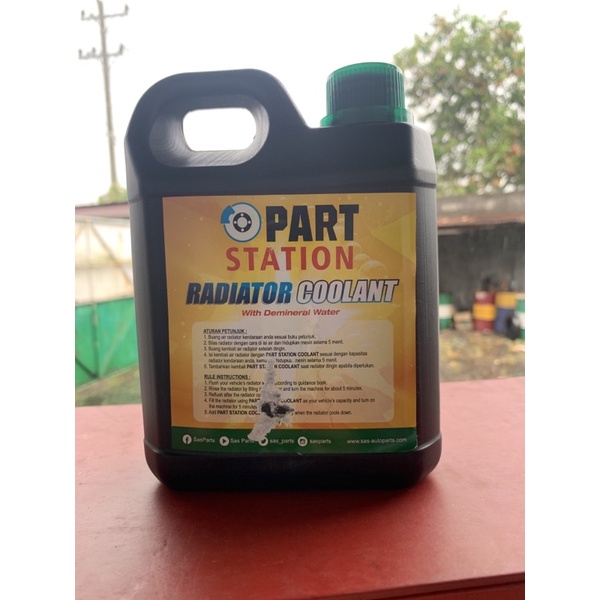 Jual Air Radiator Part Station 1L coolant motor mobil hijau berkualitas@ | Shopee Indonesia