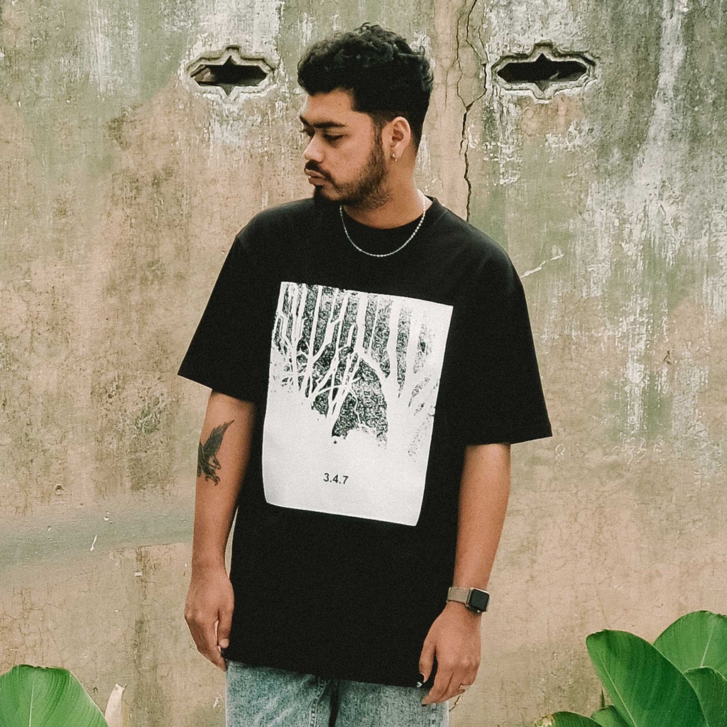 Jual UNKL347 Kaos Pria Warna Hitam Bahan Combed HC HAUW | Shopee Indonesia