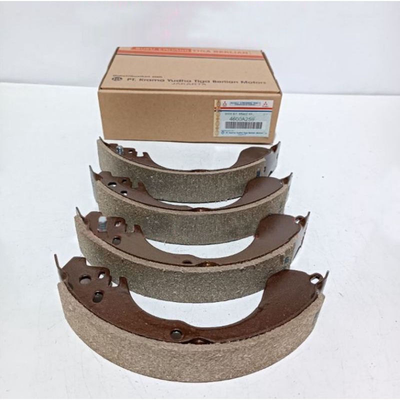 Jual Original - Brake Shoe Kampas Rem Tromol Belakang Mitsubishi Xpander | Shopee Indonesia