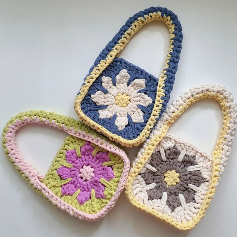 Jual MINI FLOWER BAG (TAS RAJUT/CROCHET BAG) | Shopee Indonesia