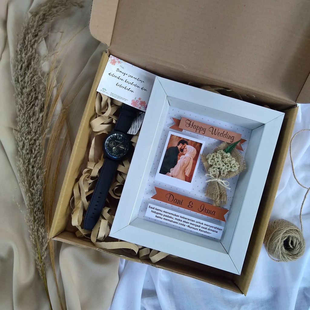 Jual Bundling Gift Box Frame 8R Pop-up 3D (+ Jam Tangan) | Shopee Indonesia