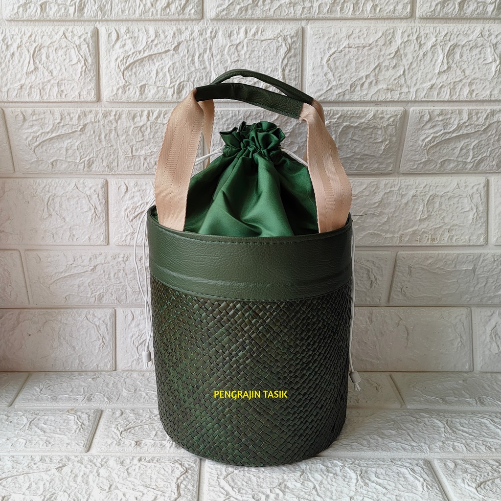 Jual Keranjang Parcel List Kulit Sintetis Tas Hampers Anyaman Pandan ...